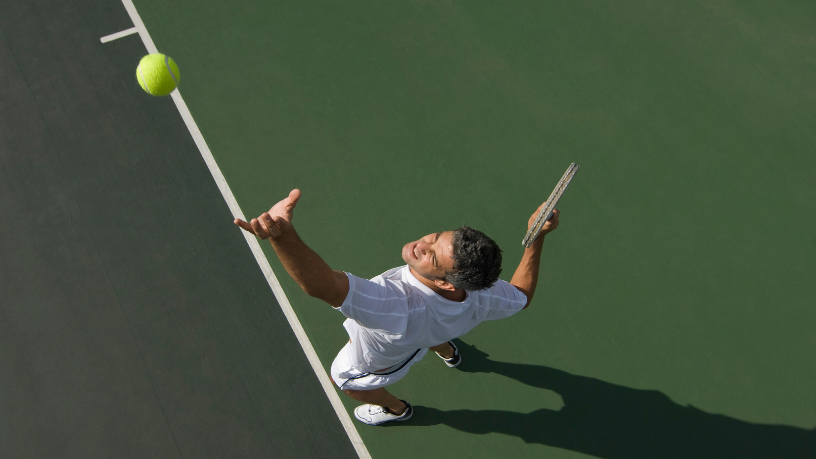Erros comuns de quem começa a jogar tênis depois dos 30 (e como evitar ...